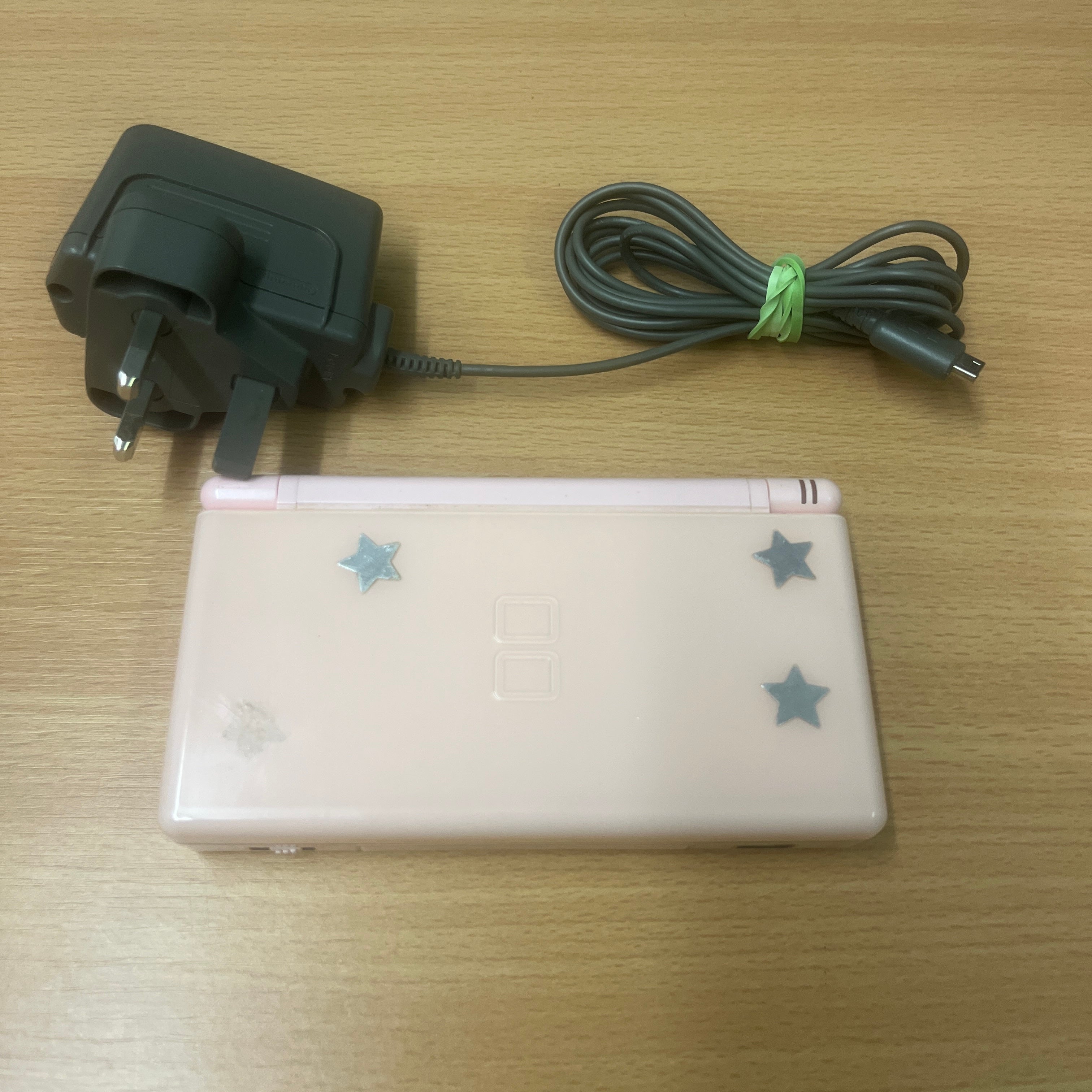 Nintendo DS Lite Pink handheld – retro game store uk - 8BitBeyond.com